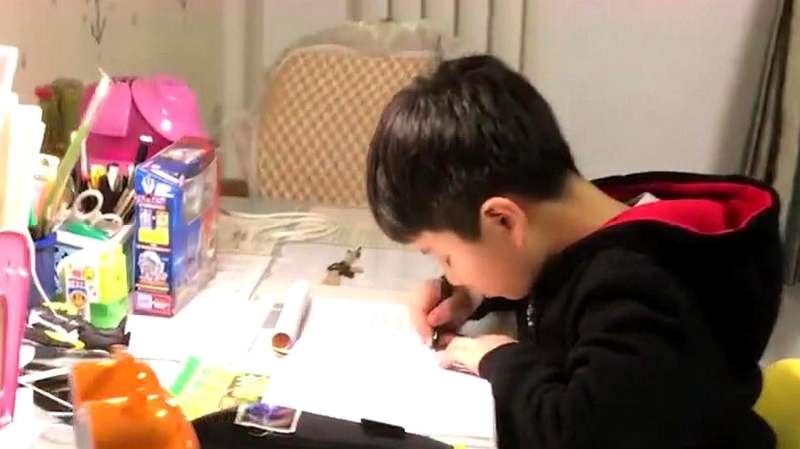 成绩已出,孩子你这样努力学习,你怎么不顾及父母的感受?