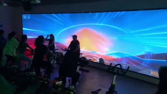 #动感单车 #让健身成为快乐 #嗨翻全场 #舞动青春活力