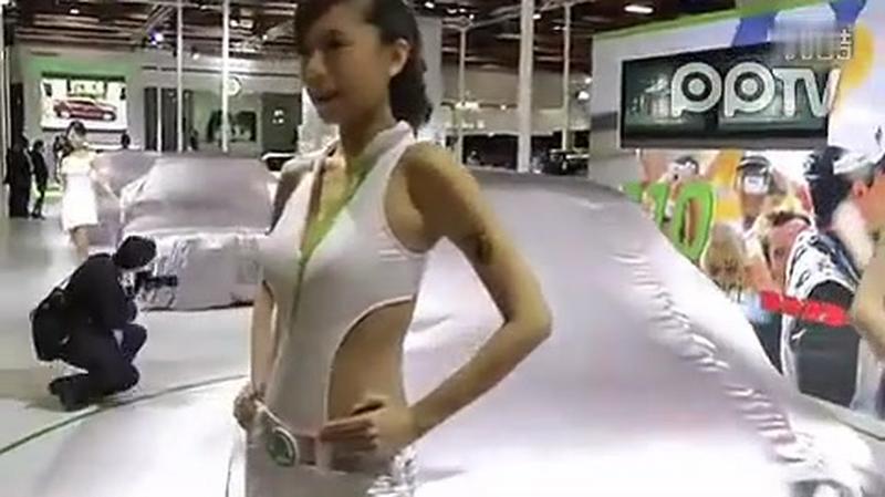 2012台北车展KODA性感车模深V秀长腿