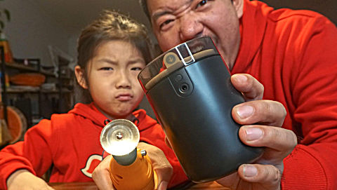 涨姿势!加湿器为什么能把水变成雾?直到我把它锯开了…