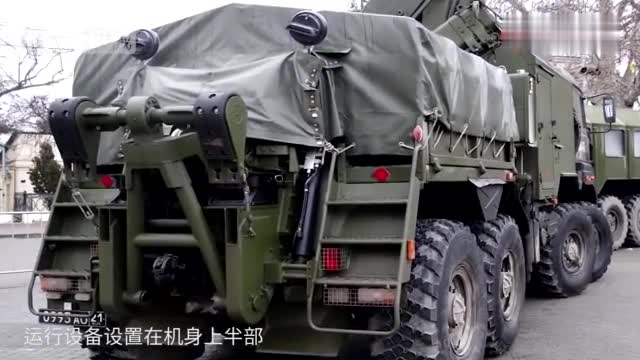 实拍俄罗斯救援车到底有多厉害，这么大劲儿，不怕把车头拖散了？
