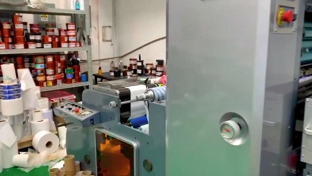 带你全面了解呗迪个性定制不干胶标签贴纸的生产过程