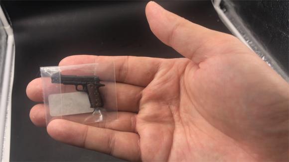 1/6兵人模型开箱 美军配件 柯尔特 勃朗宁M1911手枪 美军手枪