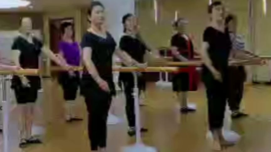 地面画圈组合练习