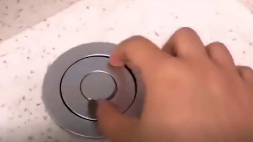 老公在厨房设计的暗门,太有才了