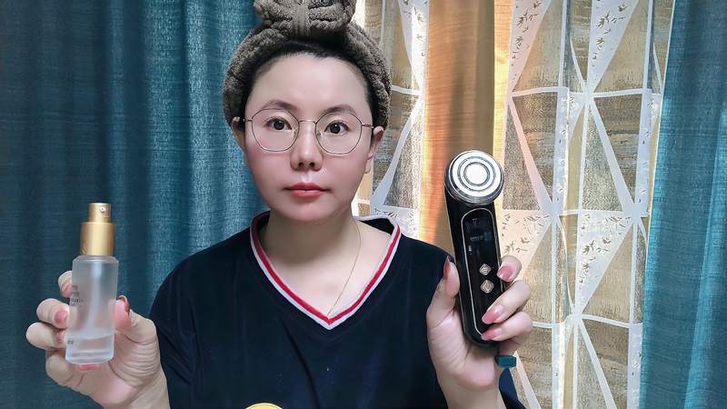 新入手一个家用美容仪没想到也能用出美容院效果,怪不得明星都用