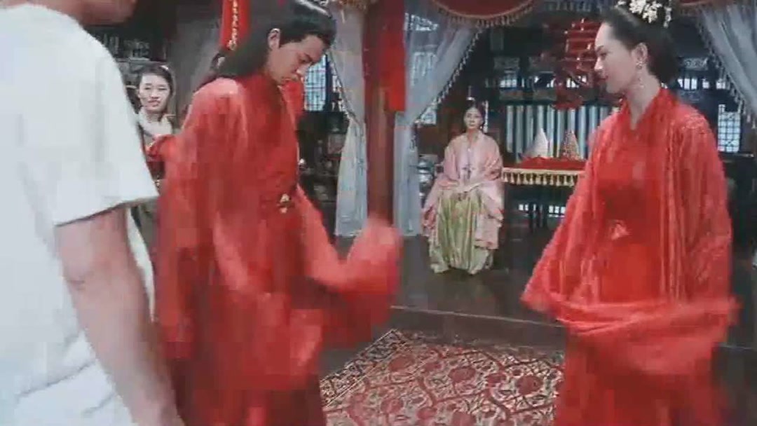 《天乩之白蛇传说》幕后花絮:杨紫任嘉伦大婚现场皮一下很开心