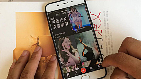 视频设置成的桌面壁纸,你肯定没见过,美的不要不要的