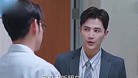 孕妇穿高跟鞋摔倒,腹痛还流血了,不料到医院一查老公知道真相