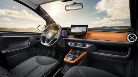 "最实在"的代步车!5.99万开卖,一公里一毛钱,月薪三千也能买