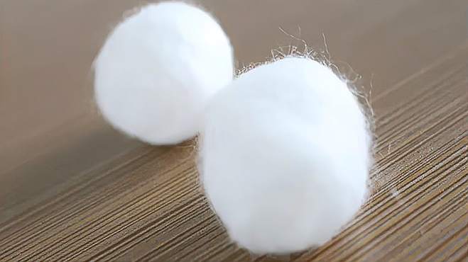 中考54:高锰酸钾制氧气试管口需要塞棉花,氯酸钾不需要,让人纳闷