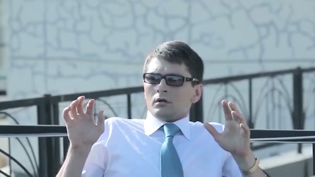 《夺命鼠标》3:男人利用鼠标干坏事,最终恶有恶报!