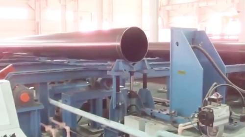 无缝的大型钢管是这样被制造进去的,看一遍全懂了!