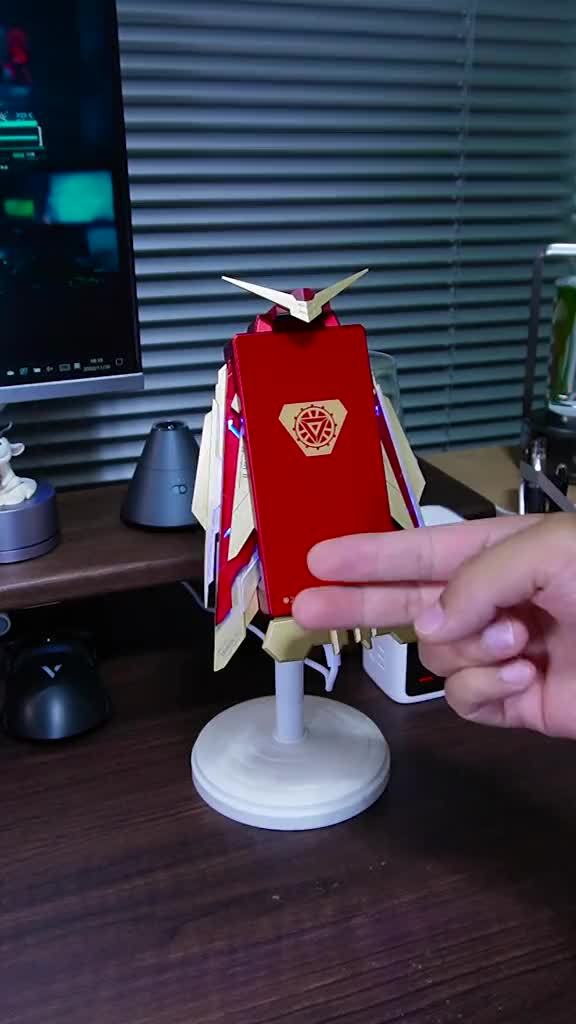 这样炫酷的无线充电器还是第一次见,这是我见过最帅的