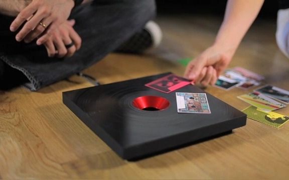 [205][互动装置] 卡片播放器 by IDEO