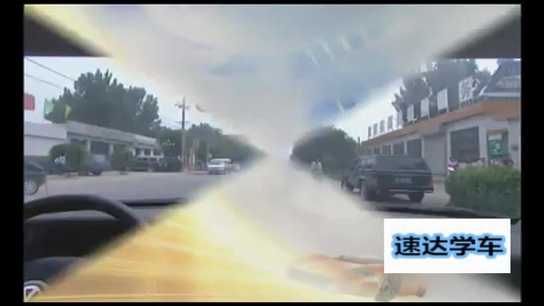 2014科目二年驾校科目二考试。C1小车科目二倒车入库车身进库