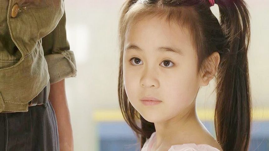 孩子家长来学校接孩子,老师看见家长一身军装,就知道身份不