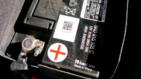 电瓶的型号大小和正负极的标示及位置【来自懂车帝车友圈】