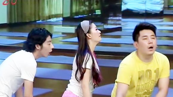 爱笑会议室:汽修专业来教瑜伽课,放松训练变恐怖片行尸走肉