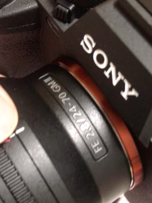 终于入手心念已久的A7m4了