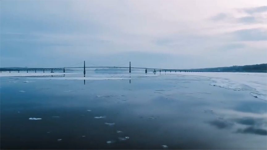 【减压轻音乐】人生是一列向前行驶的单行车,每天都是一个新起点