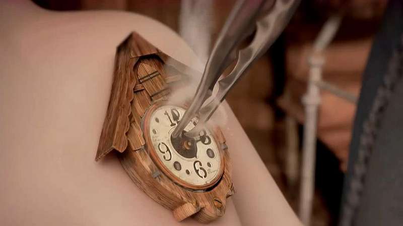 男孩的心脏是钟表,每当他谈恋爱时,胸口的指针就会快速转动