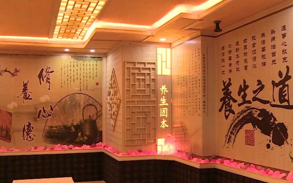 取暖首选!小伙发明石墨烯地暖,100平房子3小时装完,旧房也能用