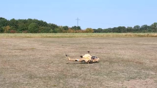 老外演示直升飞机航模表演,这技术真是一流