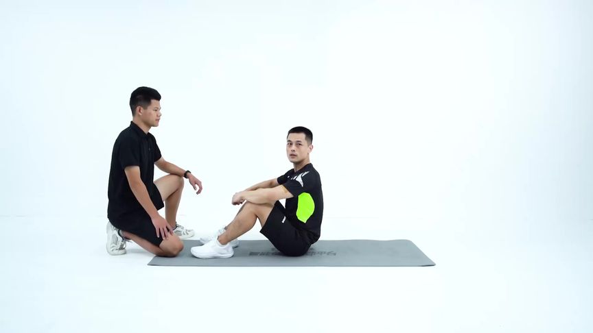 仰卧起坐的正确方法你会吗?千万记得一个人训练要注意安全