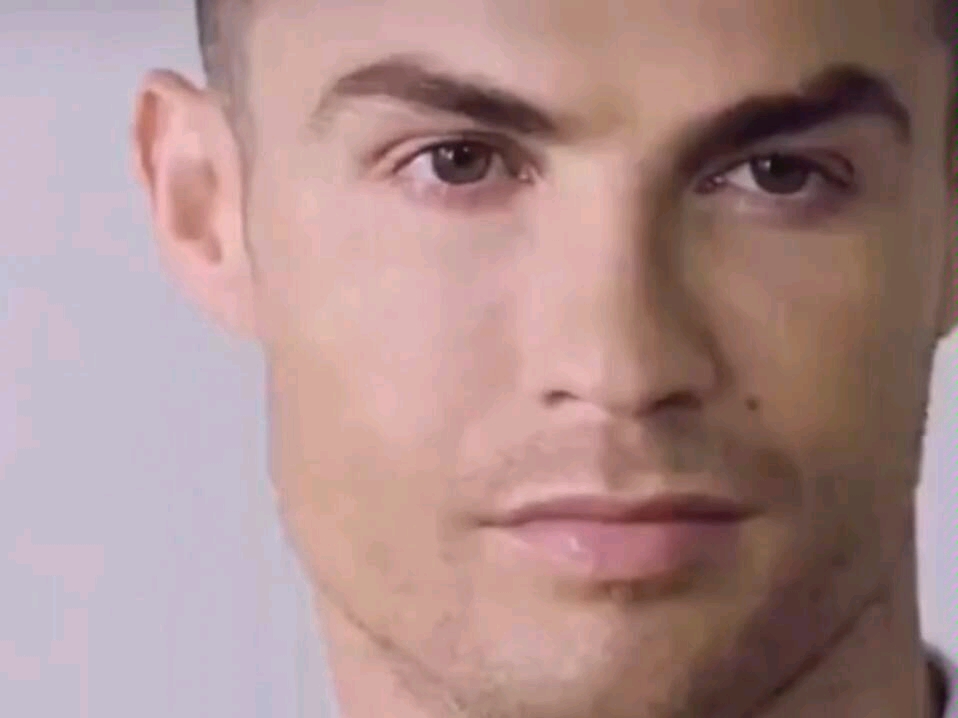 2018年世界杯C罗的个人精彩秀