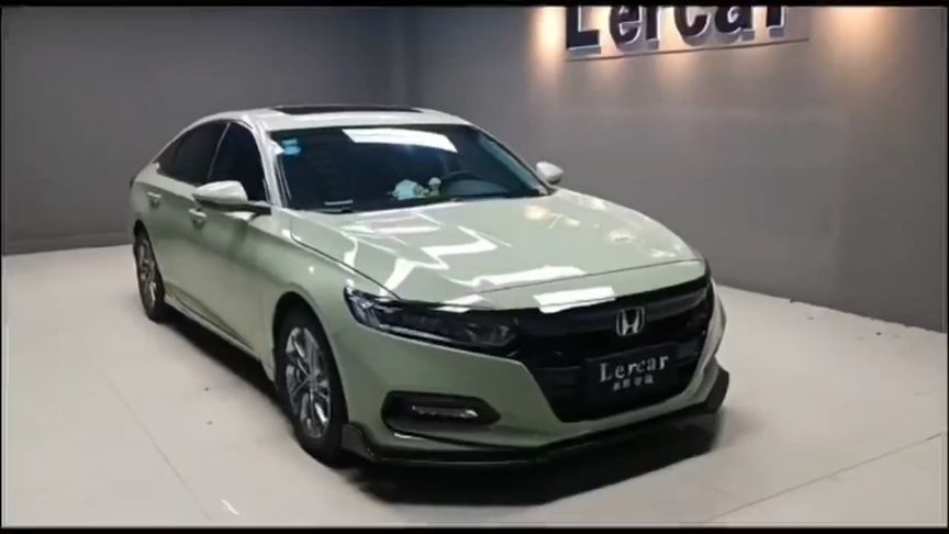 省油的日系B级车,百公里油耗4.4L,体验2022款雅阁幻夜·锐智版
