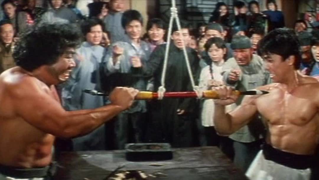 笑太极:墨笔画到身上就输,众人以为壮汉赢定,谁知被甄子丹虐