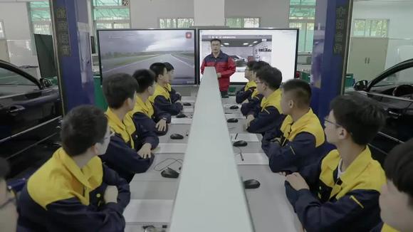 高职课程:汽修专业,汽车制动系统的检查与维修-制动液质量检查