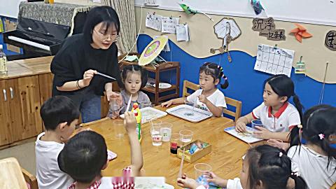 【2019家长开放日】08-小组活动3-实验探究