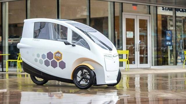 这款另类三轮车,配置和豪车有的一拼,一个后视镜就充满黑科技