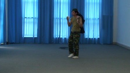08级表演A组《人物模仿》 表演考试 癫疯(潘洪勇)