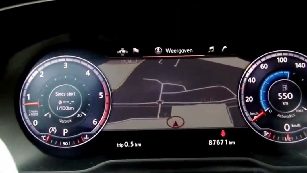 实拍帕萨特旅行版,中控亮起那一刻被震撼了