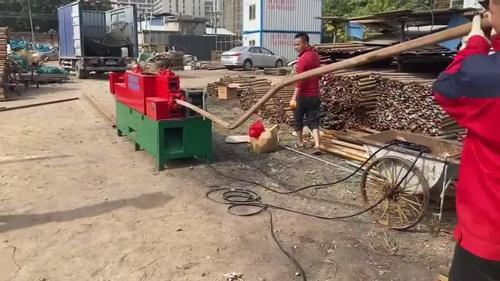 凭实力把钢管弄直,直不直,你们说了算