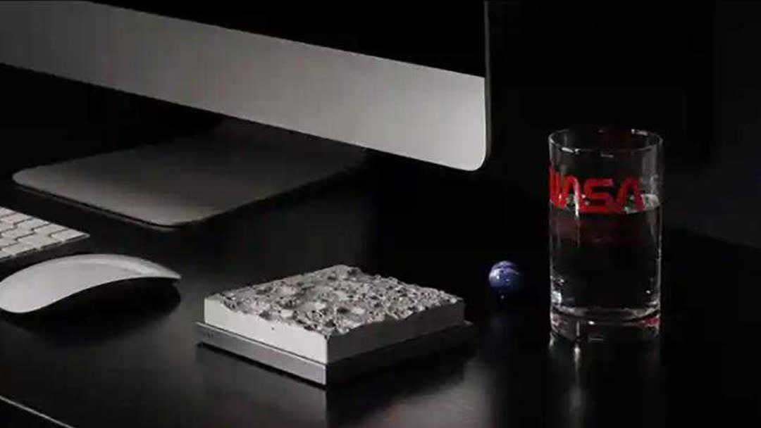 把月球放在桌面,用NASA数据建模,打造极致真实感