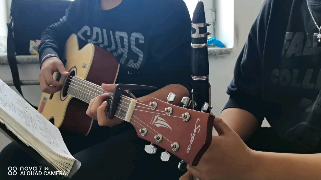 【单簧管/吉他】某音乐学院下午琴房时间合奏出了《平凡之路》