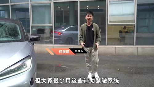 极狐阿尔法S全新HI版智驾体验,堵车这么严重都稳如老司机