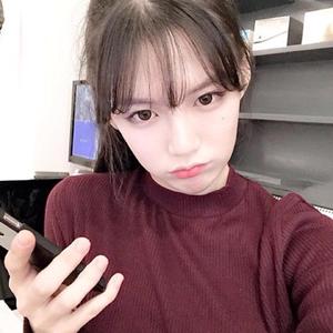 一个可爱的小吃货 