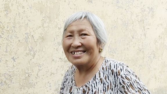 79岁农村老人3个儿子,没有女儿后悔了么?老人回答的真果断