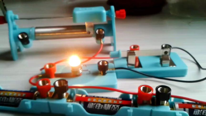 影华实验室:探究滑动变阻器对电灯泡的影响