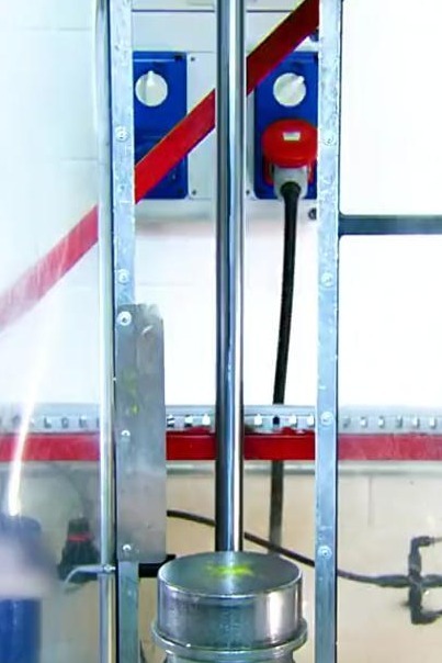 看世界论一个优质安全帽的重要性