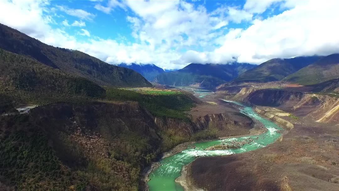 雅鲁藏布大峡谷