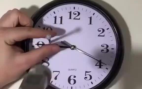 ...时间,但都无济于事设计 创意设计 创意 情绪抖出我的艺术 时钟 设计