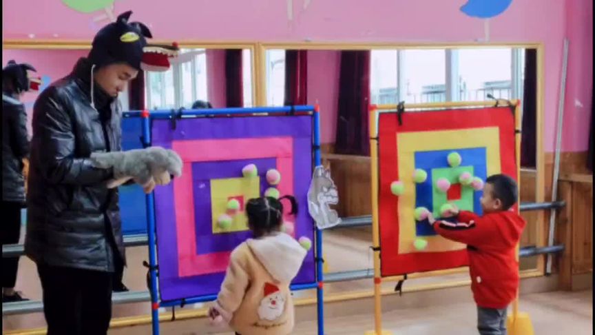 今天的家长进课堂活动,特邀请高子旗爸爸进班体验