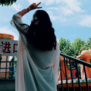 是喜欢你的Dannee呀 