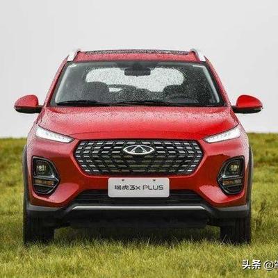 ...全系标配EBA制动辅助系统、TCS牵引力控制系统,以及ESP车身稳定...